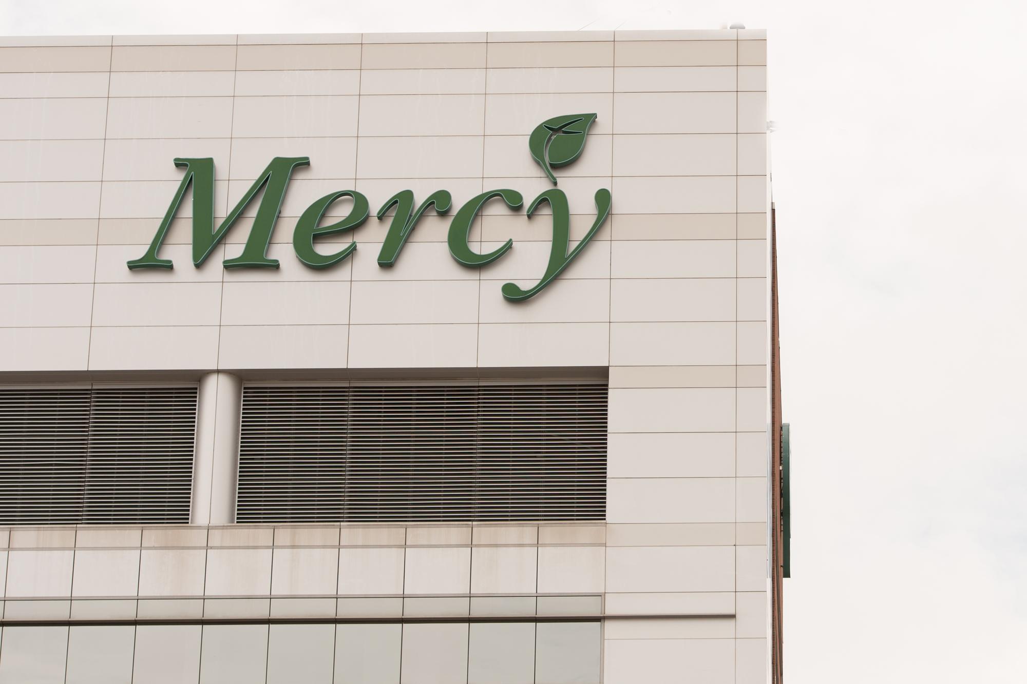 Mercy Medical Center Receives The 2018 AONE Prism Award - Mercy ...